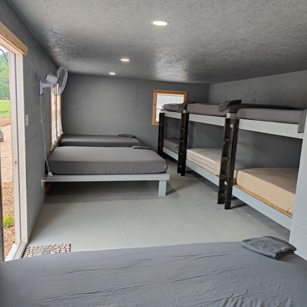 Bunkhouse Sandy 1 Sleeps 8-18 – Big Elk Floats and Camping