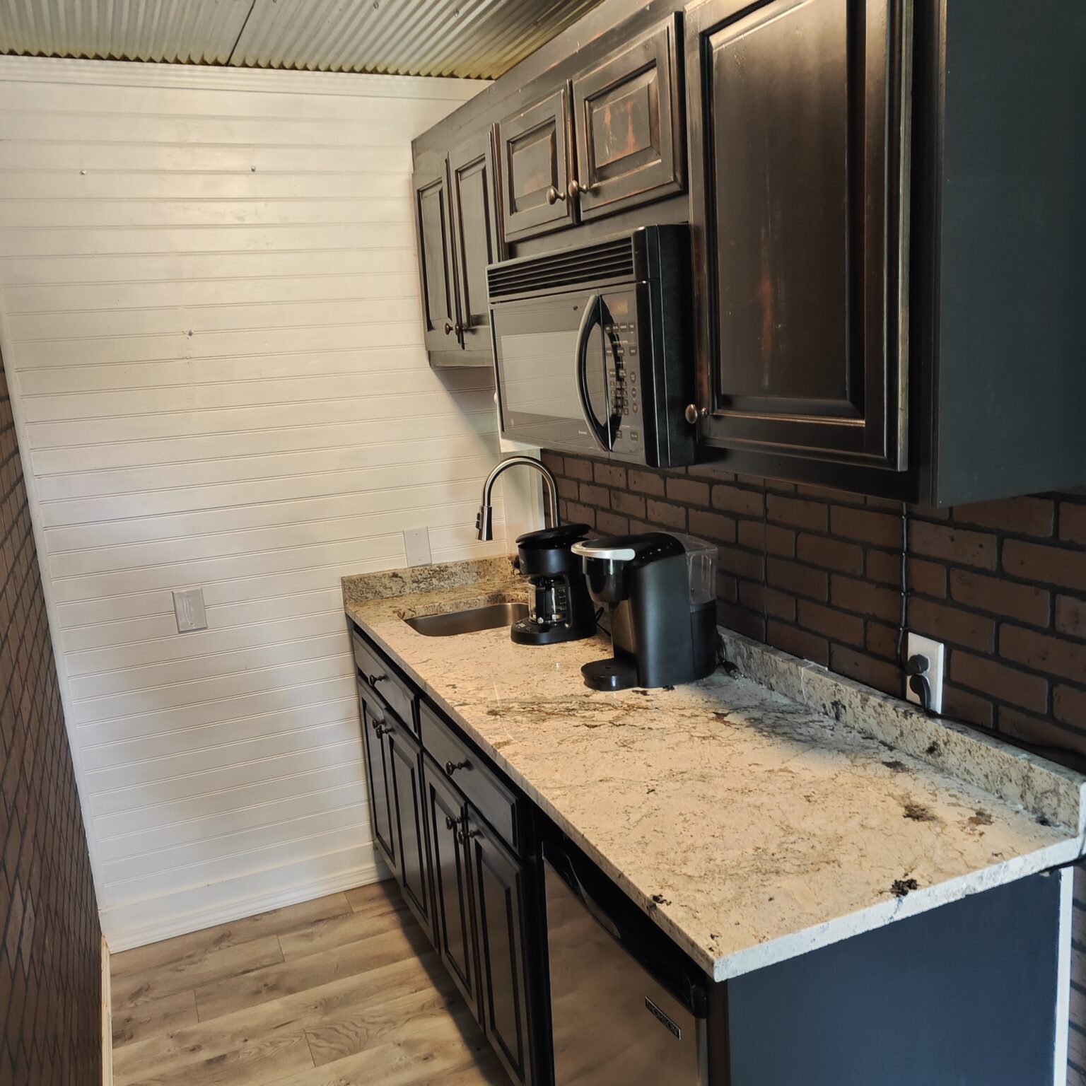 Jitterbug Cabin, Sleeps Two – Big Elk Floats and Camping